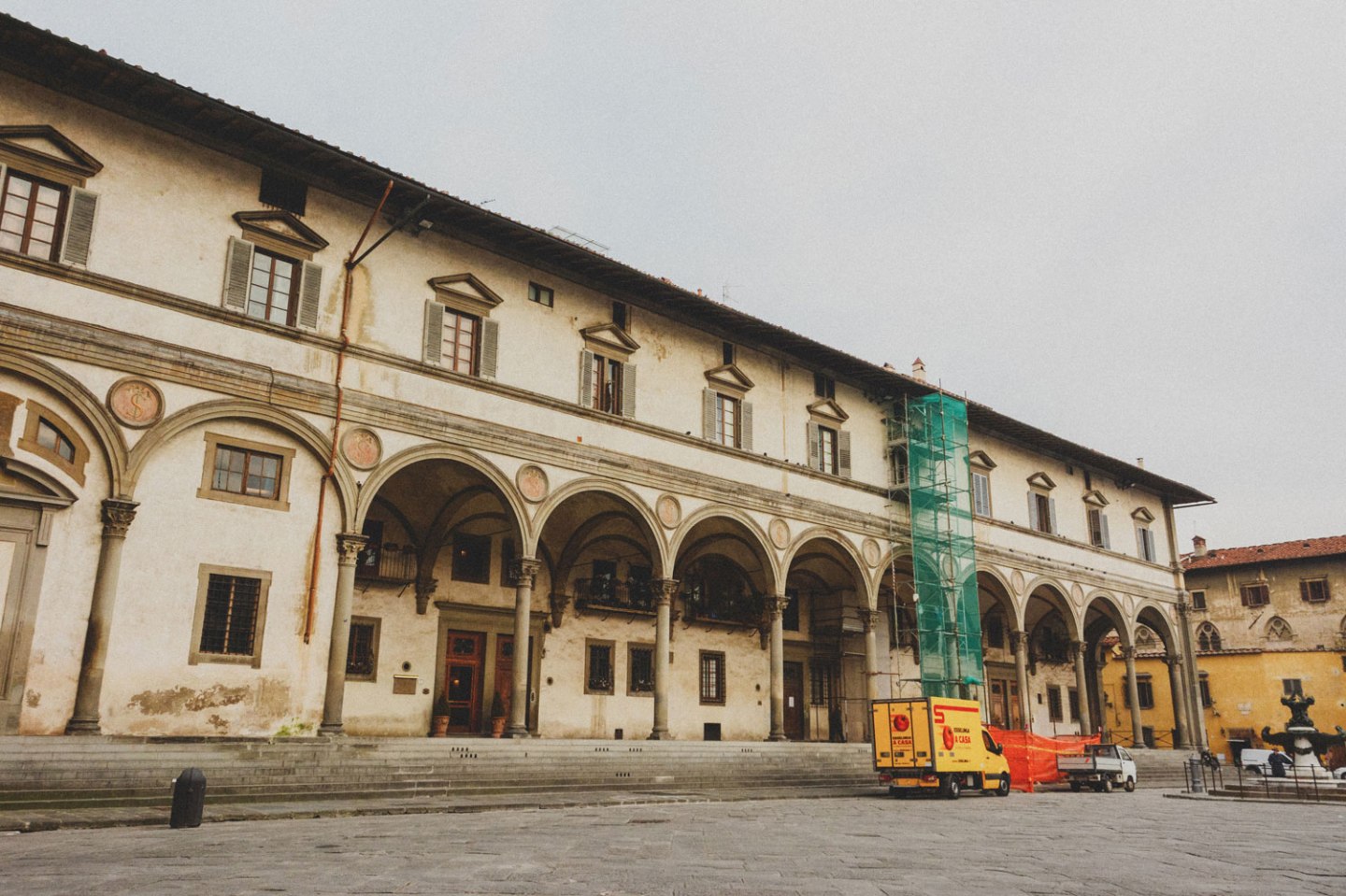 The Legacy of the Arte della Seta – Gold Colored Fox
